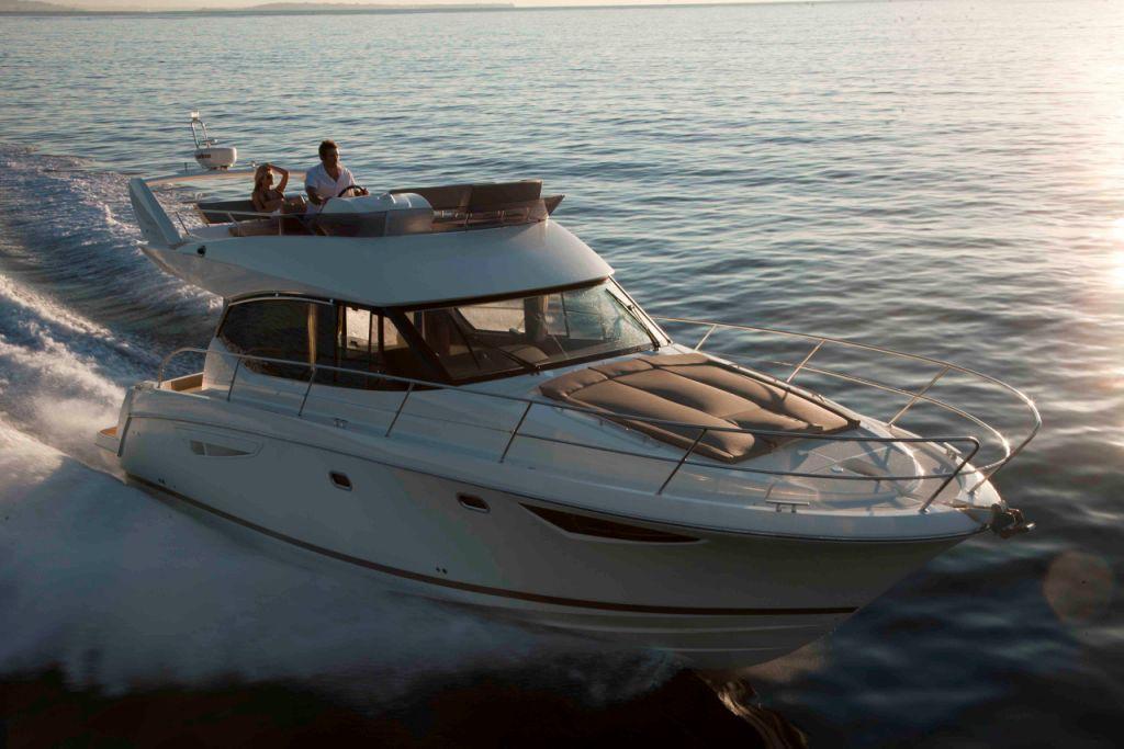 Prestige 400 - Review, Specifications & Price